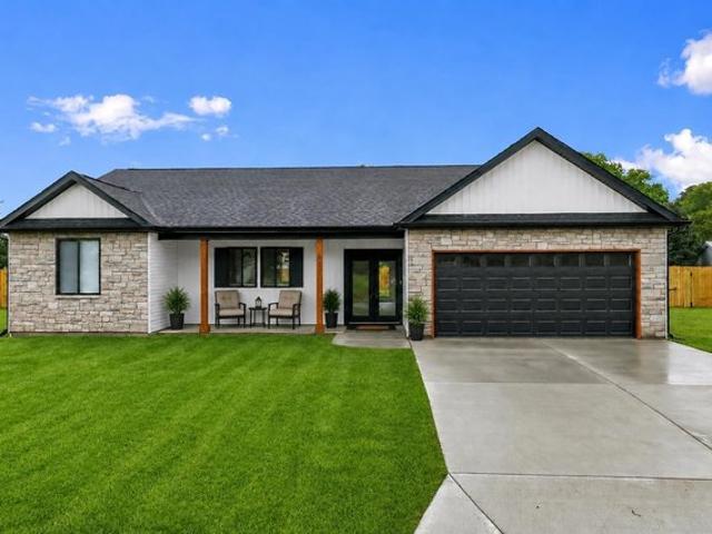 617 S Central Ave, Otterbein, IN 47970