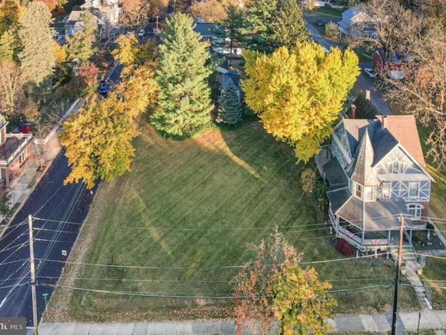617 S Hanover St, Carlisle, PA 17013
