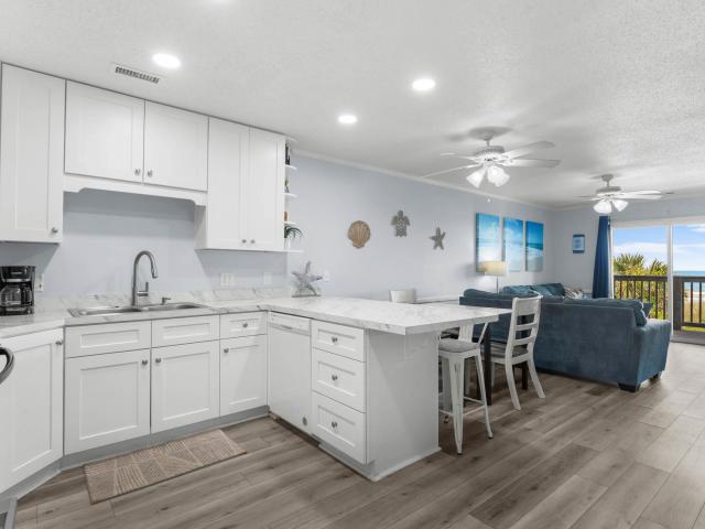 617 S Ocean Blvd. 101