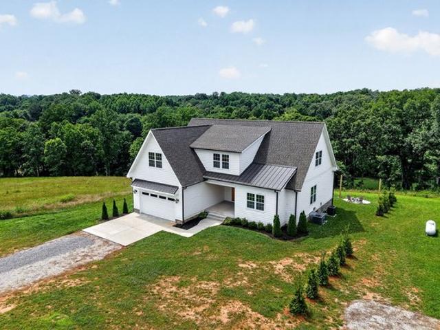 617 Post Office Rd, Rock Island, TN 38581