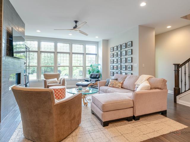 617 Parkside Court