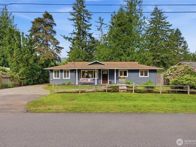 617 Pickett Ave NE, North Bend, WA 98045