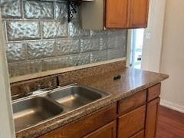 617 W Gandy Street # 2