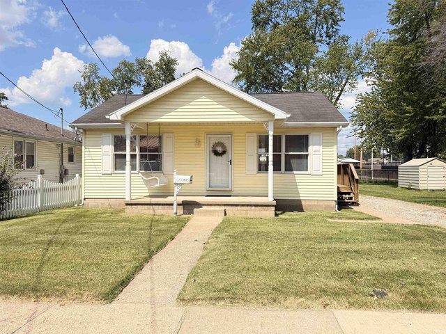 617 W Sycamore St, Boonville, IN 47601