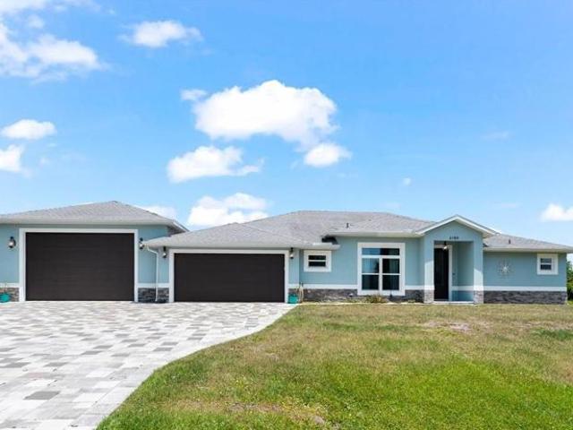 6184 Van Dine St, Englewood, FL 34224