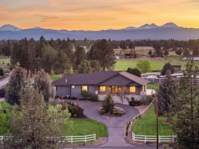 61885 Ward Rd, Bend, OR 97702