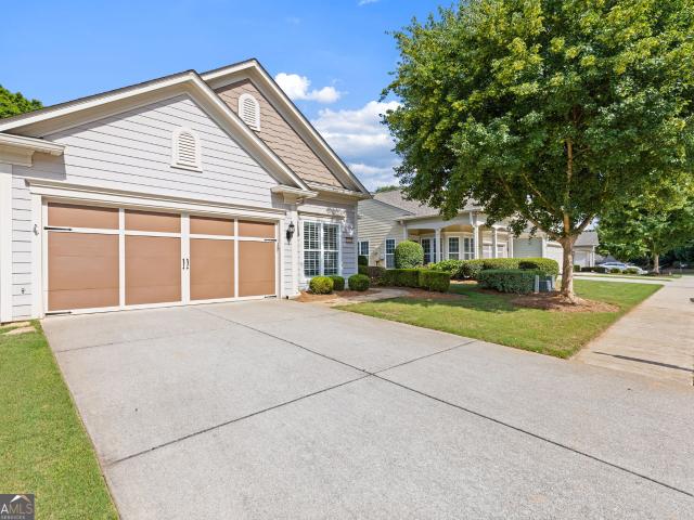 6188 Longleaf Drive