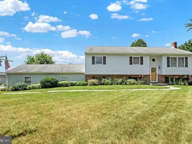 6189 MANHEIM RD, GLENVILLE, PA 17329 Single Family Residence F.