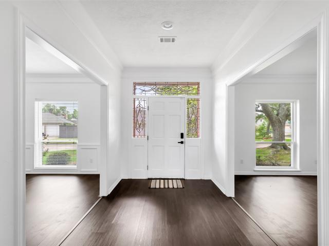 6180 Sheridan Oaks Drive