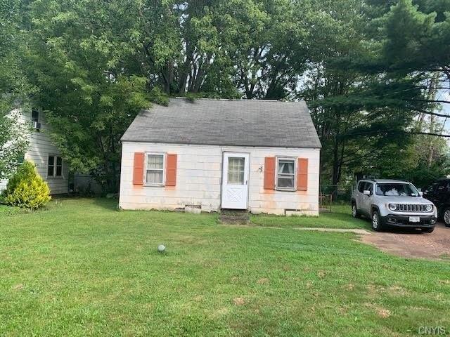 6181 Lakeshore Rd, Cicero, NY 13039