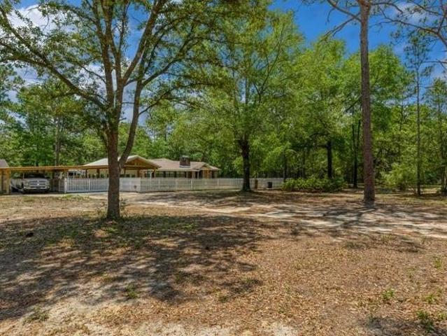 6181 S Sunburst Dr S, Crestview, FL 32539