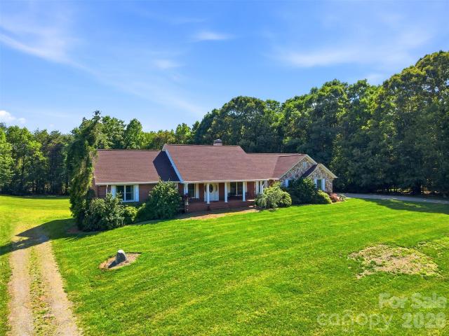 6181 Willowbottom Road