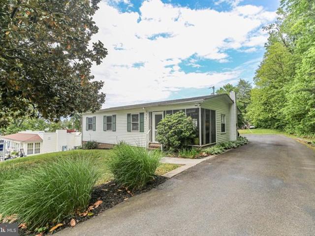 6181 3rd St, King George, VA 22485