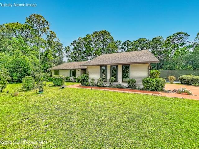 6182 Sleepy Hollow Dr, Titusville, FL 32780