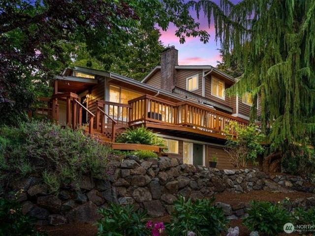 6183 NE 187th Pl, Kenmore, WA 98028