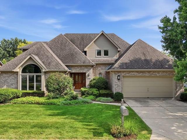 6183 Tyrnbury Dr, Lisle, IL 60532