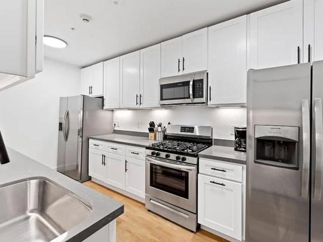 618 14th St, Oakland, CA 94612