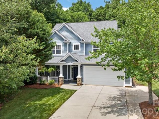 618 Adams Ridge Dr, Fort Mill, SC 29715