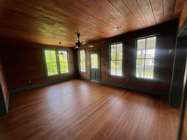 618 Bayridge Road