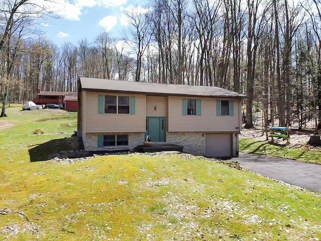 618 Black Swan Rd, DuBois, PA 15801