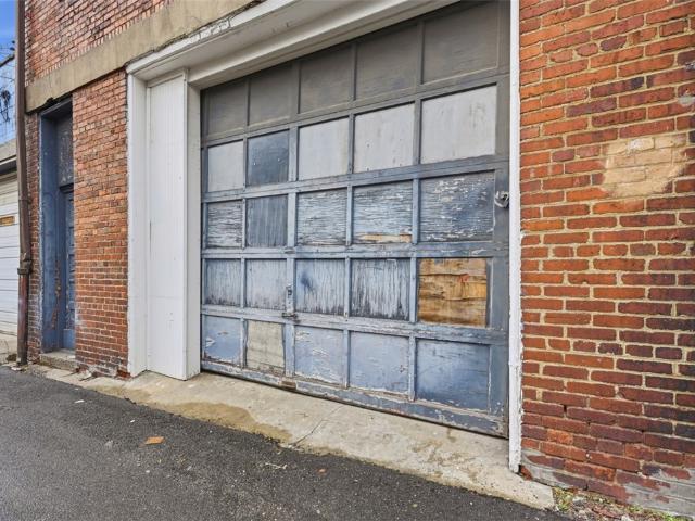 618 Broadway Ave