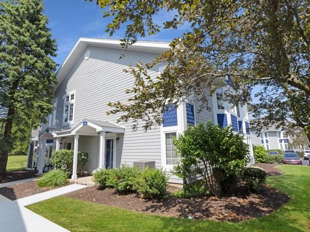 618 Geneva National Ave N Unit 6 42, Geneva, WI 53147