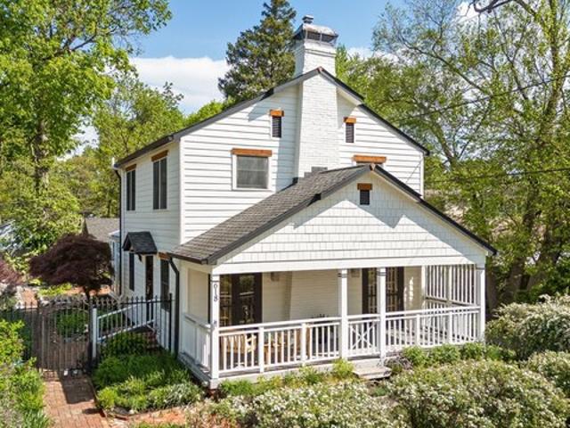 618 E 48th St, Indianapolis, IN 46205