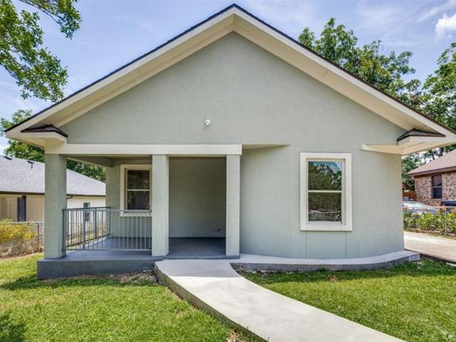 618 E Woodard St, Denison, TX 75021