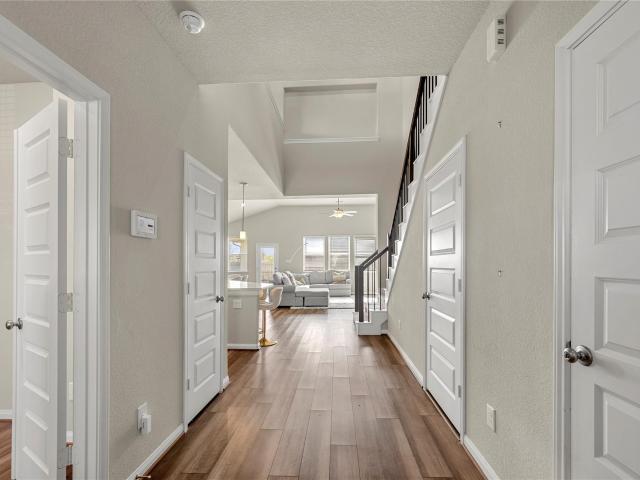 618 Ellwood Terrace Lane
