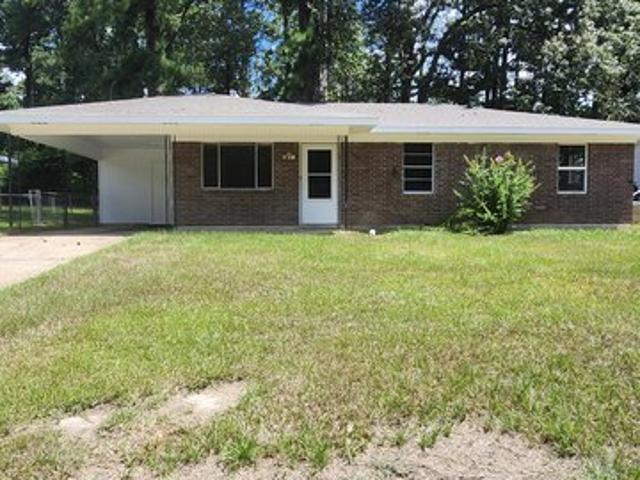 618 Elm St, New Llano, LA 71461