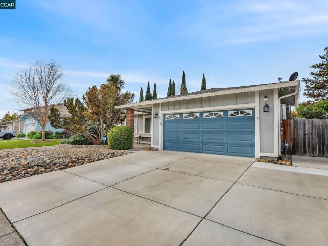 618 Kinglet St, Suisun City, CA 94585 | MLS #41124 | Compass
