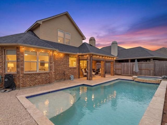 618 Kirkham Ln, League City, TX 77573