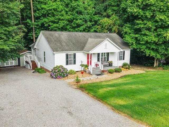 618 Lockwood Dr, Clayton, NC 27527