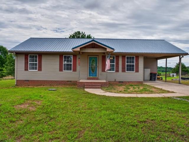 618 Lear Rd, Portland, TN 37148