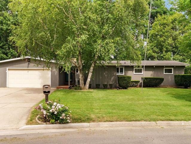 618 N Willard Ave, Janesville, WI 53548