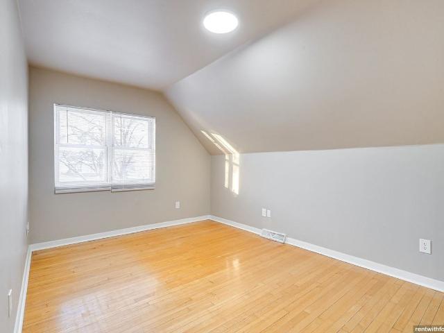 618 N. Ashland Ave. 5 Bedroom Apartment for Rent at 618 N Ashland Ave, Green Bay, WI 54303 Fort Howard