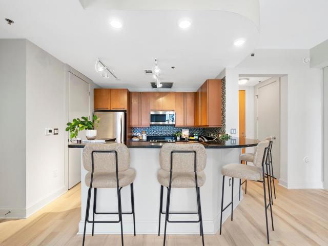 618 N Boylan Avenue 400