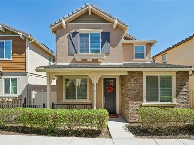 618 S Brampton Ln, Rialto, CA 92376