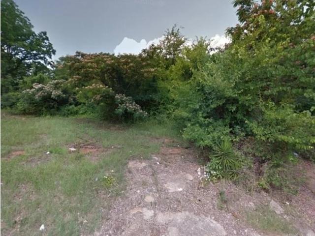 618 SE Secession Ave, Camden, AR 71701
