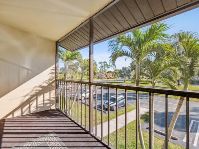 618 Sea Pine Way Apt A2, Greenacres, FL 33415