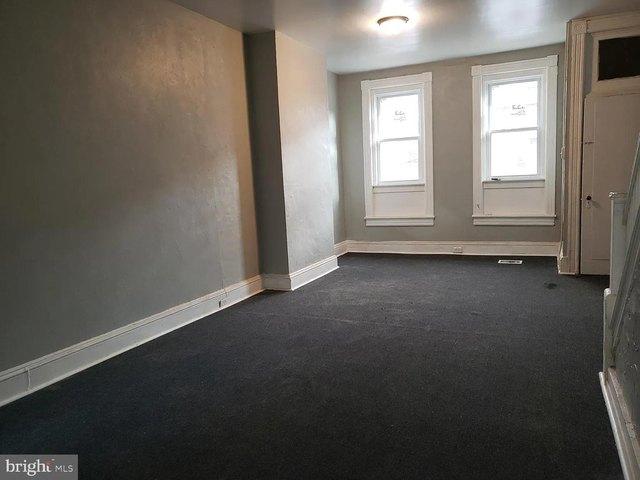 618 Stuyvesant Ave, Trenton, NJ 08618