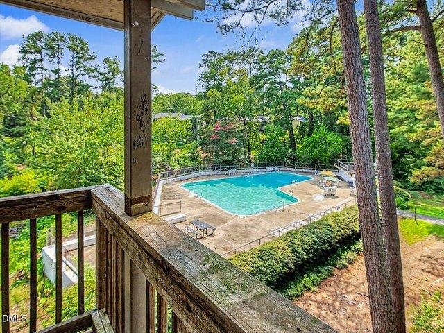 618 Pine Ridge Pl, Raleigh, NC 27609