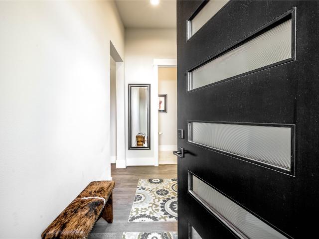 618 W 25th Street