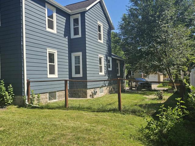 618 W Cook Street