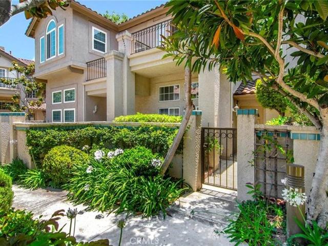 618 Warwick Ave, Thousand Oaks, CA 91360