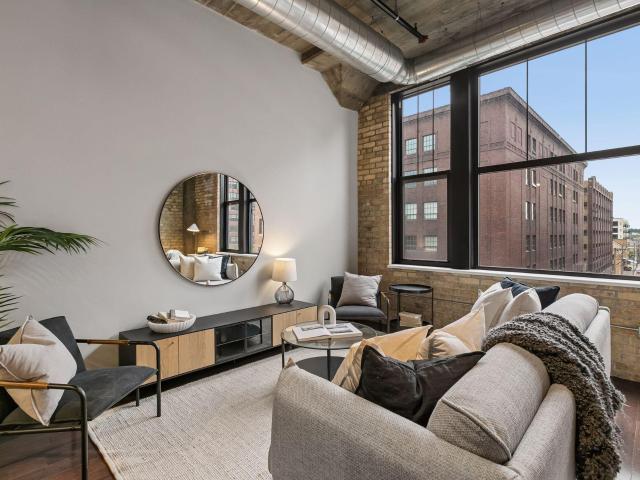 618 Washington Ave N # 500