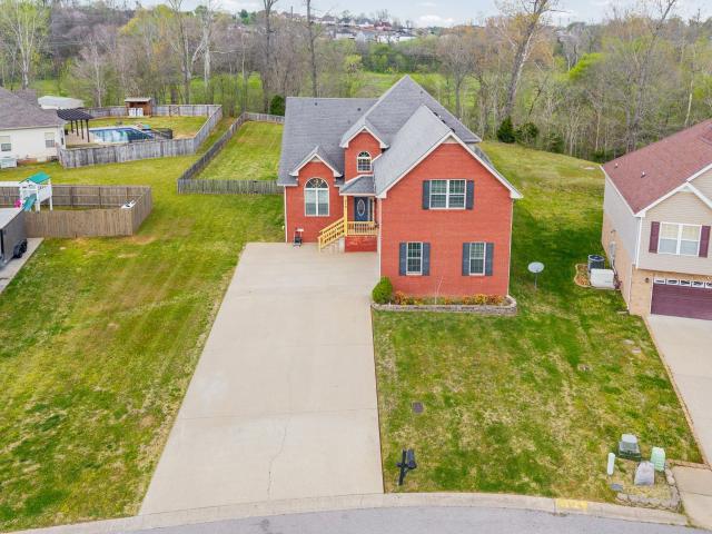 618 Winding Bluff Way