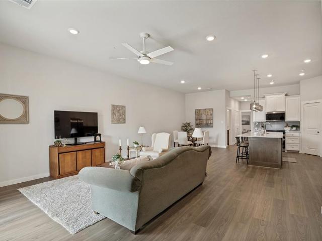 618 Tall Grass Trail