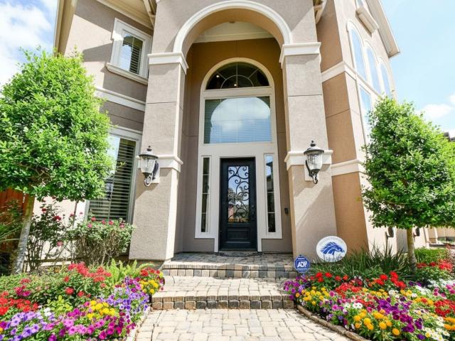 618 Yellow Tulip Trail, Houston, TX 77079 | MLS #34621 | Compass