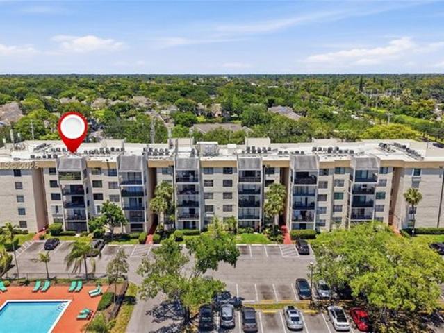 6195 Rock Island Rd Apt 511, Tamarac, FL 33319